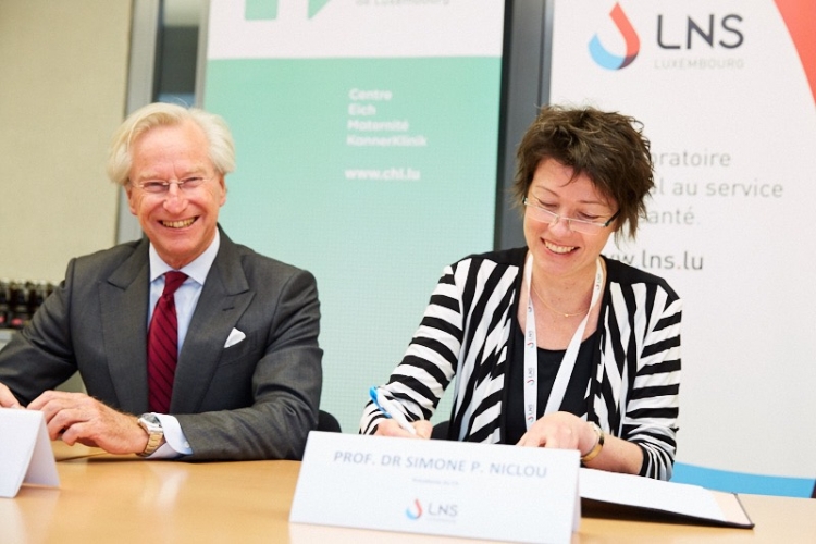 Signature de la convention de télépathologie entre le LNS et le CHL | CHL